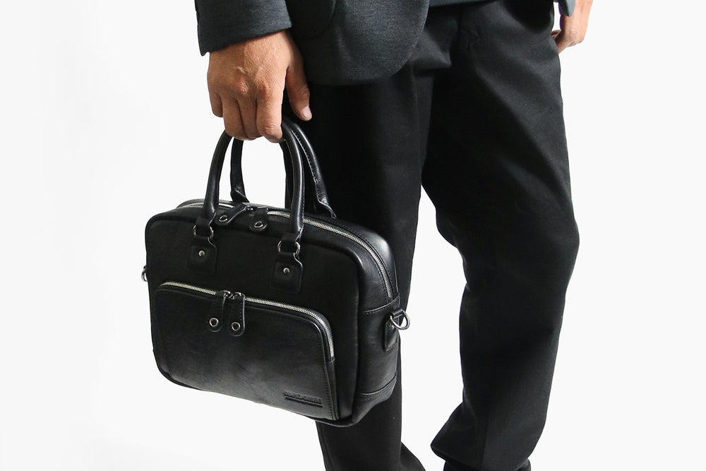 COMPLEX GARDENS / 伎芸 ソフトで軽いバングラキップの2wayオールレザーミニブリーフ